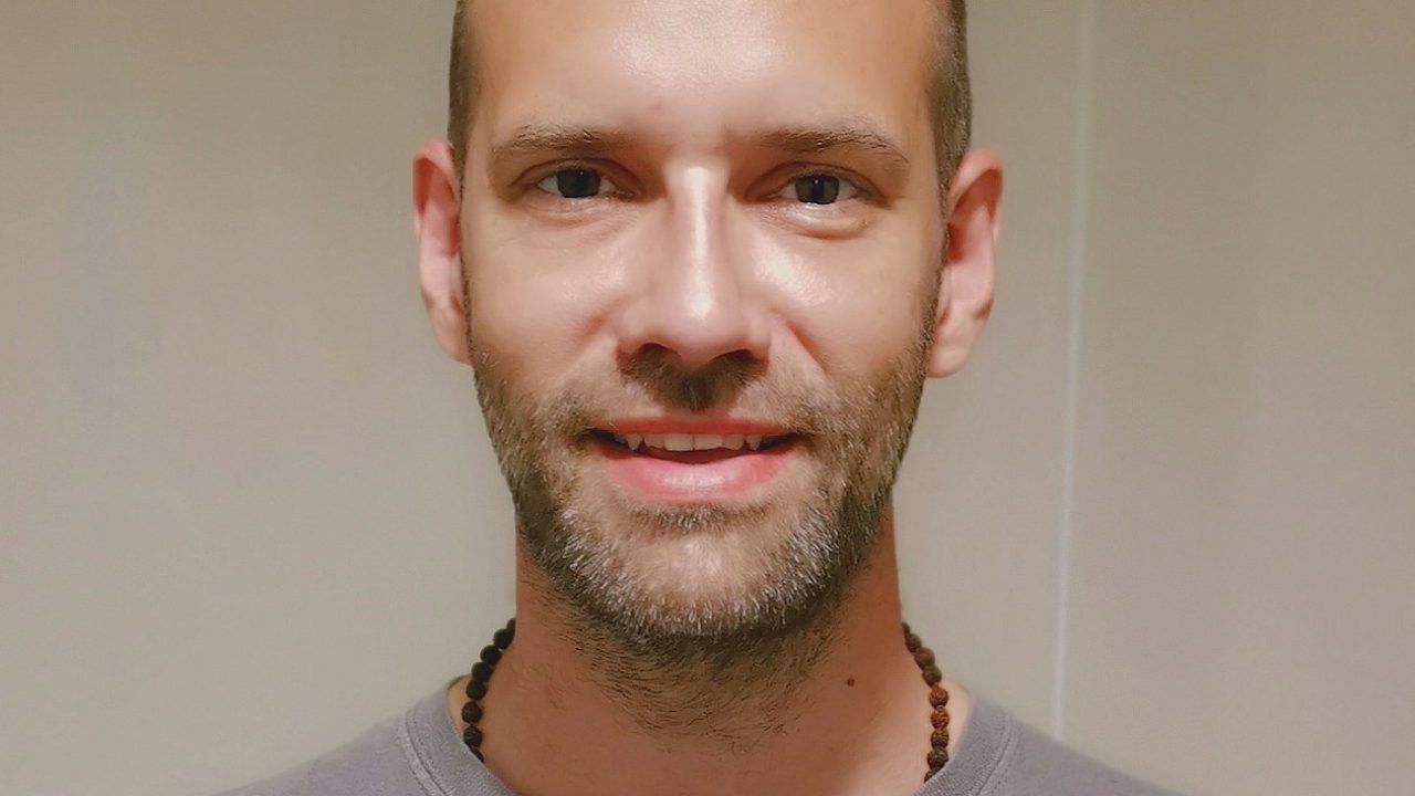 About Us - Art Aparat